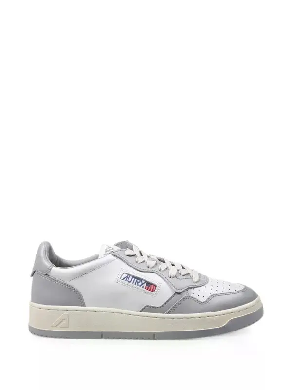AUTRY Medalist Perforated Panel Sneakers