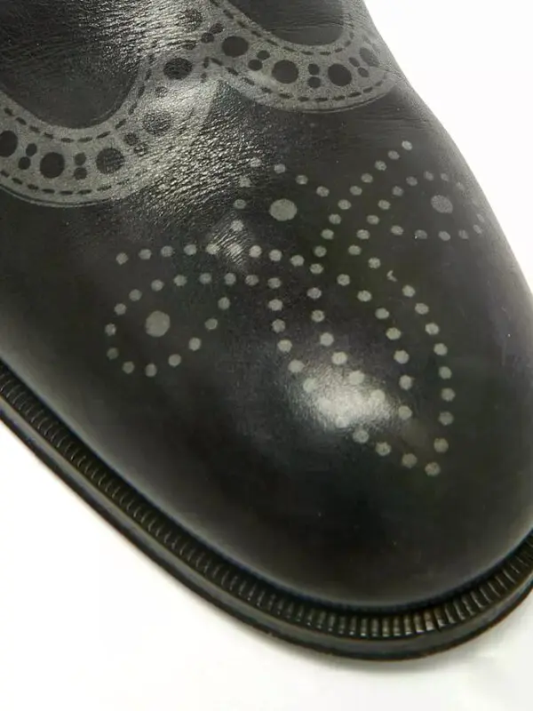 LOUIS VUITTON Leather Wing Tip Oxford Shoes