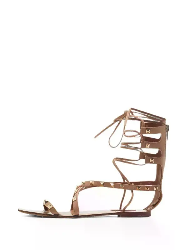 Valentino Garavani Rockstud Flat Sandals - Neutrals