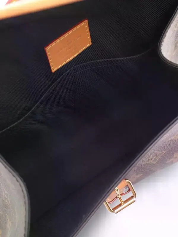 LOUIS VUITTON Monogram Handbag