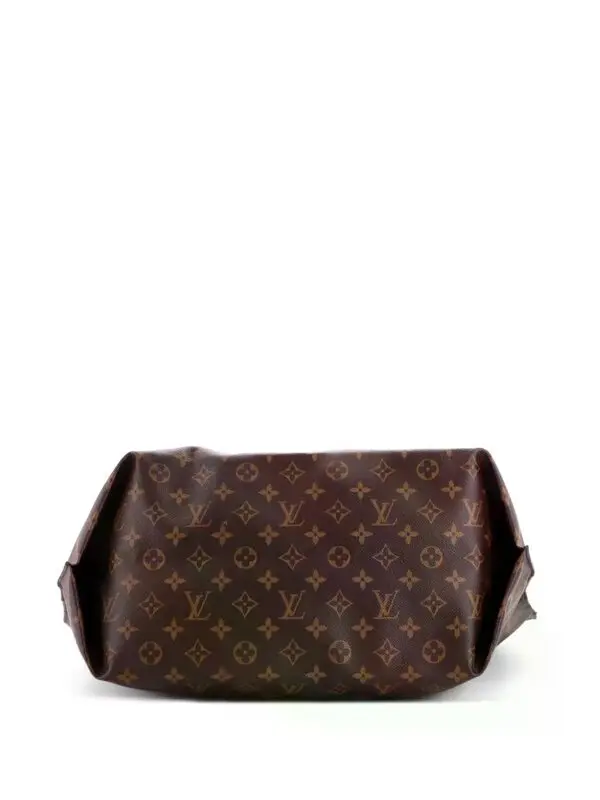 LOUIS VUITTON Monogram Canvas Mm Travel Bag - Brown