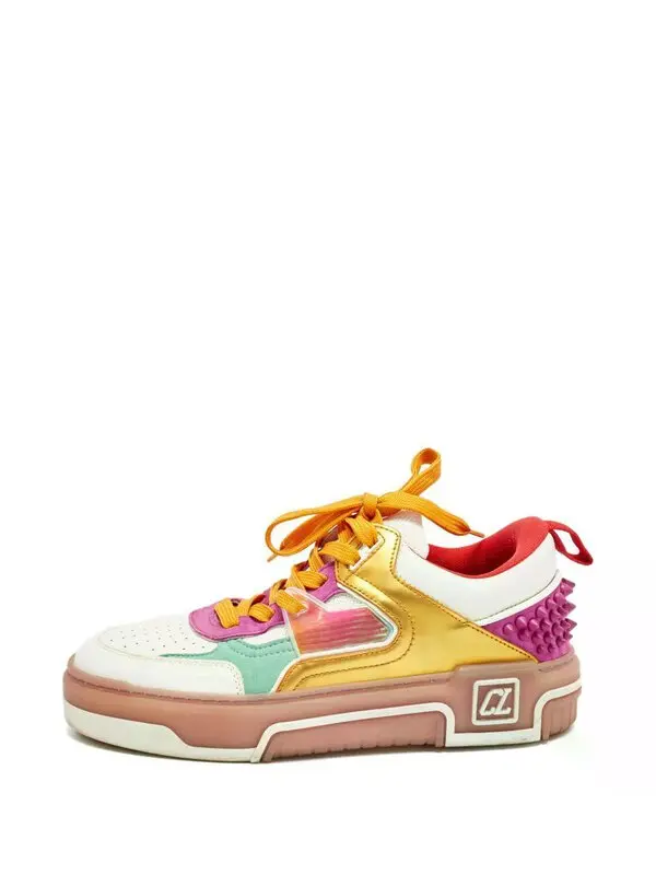 CHRISTIAN LOUBOUTIN Astroloubi Spiked Sneakers - White