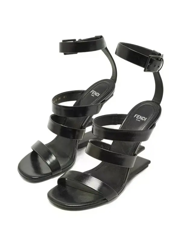 Fendi Buckle-fastening Sandals - Black