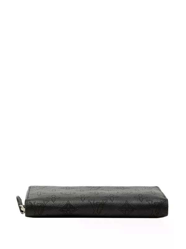 LOUIS VUITTON 2021-2026 Monogram Mahina Zippy Wallet Long Wallets