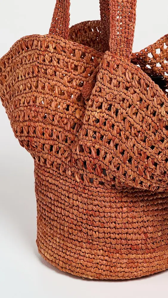 REFORMATION Sonia Raffia Hat Bag