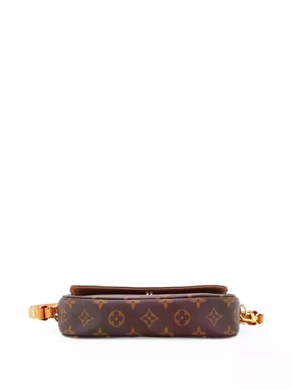 LOUIS VUITTON Monogram Canvas Ivy Wallet On Chain Shoulder Bag