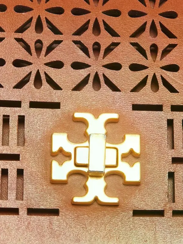 Tory Burch Kira Cut-out Detail Shoulder Bag - Brown