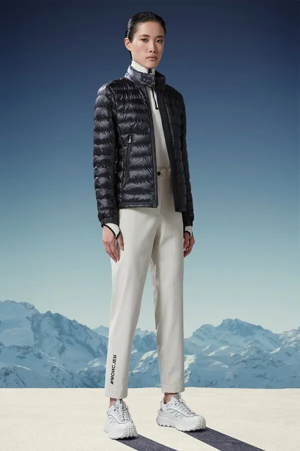 Moncler Walibi Short Down Jacket