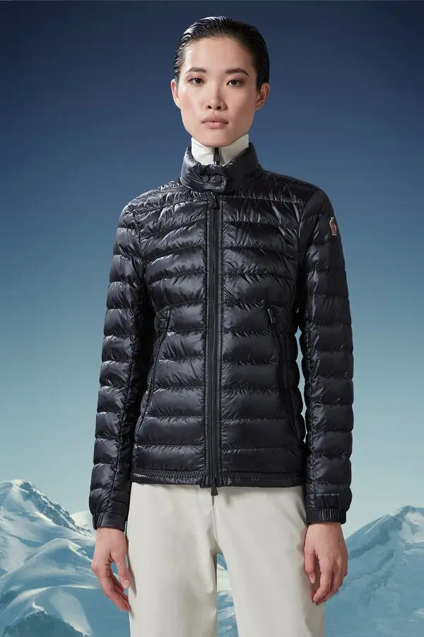 Moncler Walibi Short Down Jacket