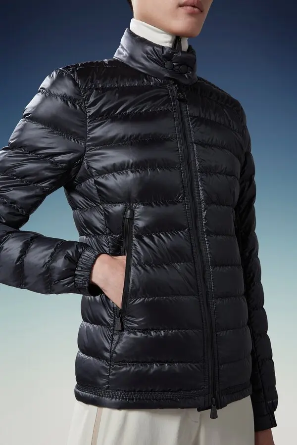 Moncler Walibi Short Down Jacket