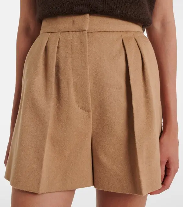 Max Mara Pleated Camel Hair Shorts - Beige