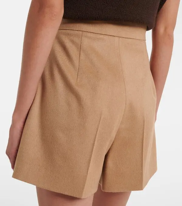 Max Mara Pleated Camel Hair Shorts - Beige