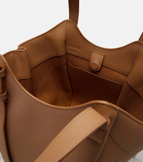 Loewe Hammock Flip Medium Leather Top-handle Bag - Brown