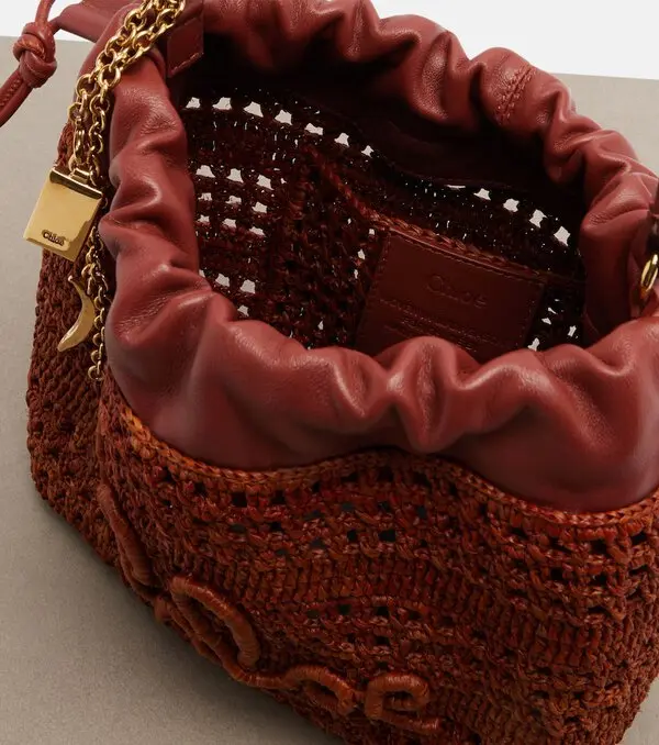 Chloé Raffia Bucket Bag With Drawstring Closure - Brown