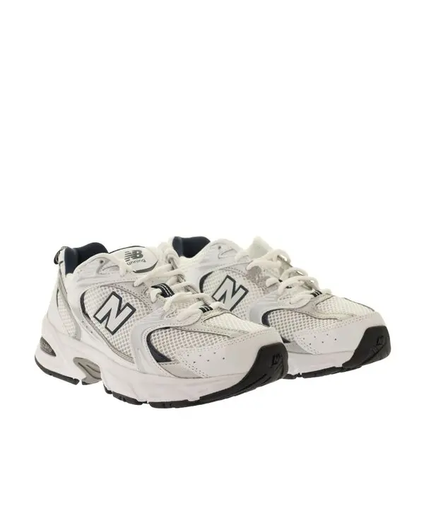 NEW BALANCE Mr530 Low Top Sneakers