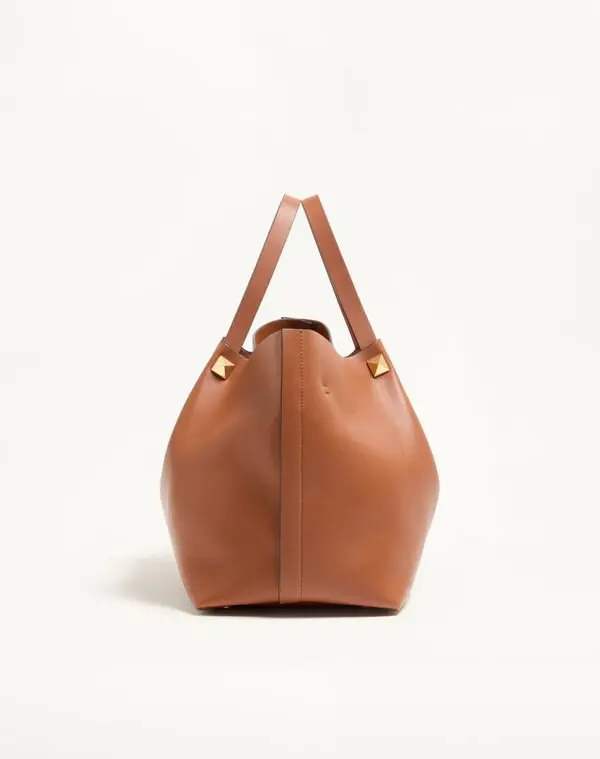 Valentino Garavani Large Soft Leather Shopping Bag With Maxi Studs - Hazelnut