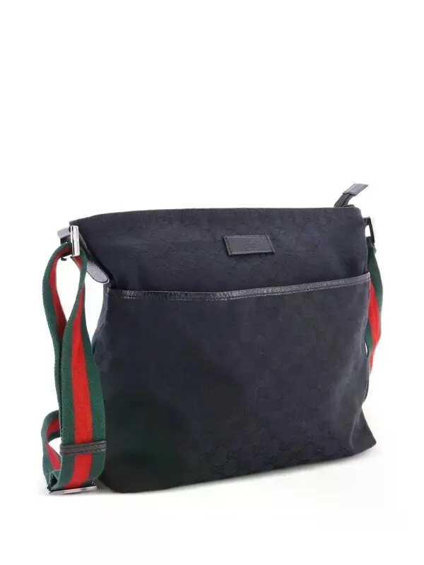 Gucci Gg Canvas Medium Messenger Bag