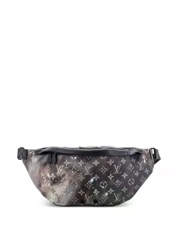 LOUIS VUITTON Discovery Bumbag Monogram Galaxy Canvas Belt Bag