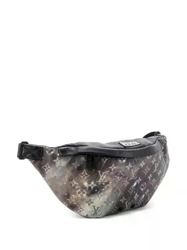 LOUIS VUITTON Discovery Bumbag Monogram Galaxy Canvas Belt Bag