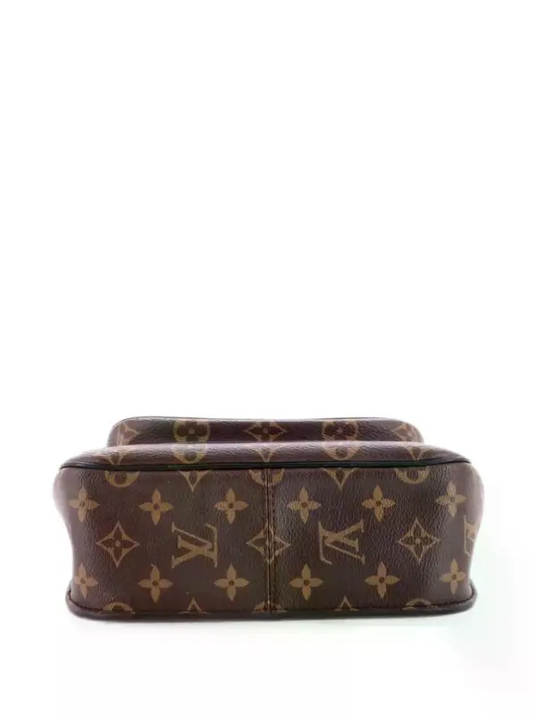 LOUIS VUITTON Passy Handbag Monogram Canvas - Brown