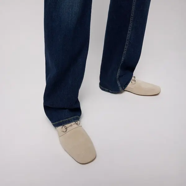 Gucci Suede Loafer With Horsebit Detail - White