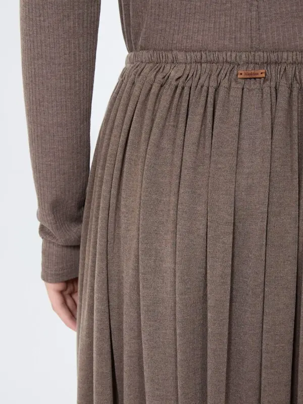 Max Mara Long Pleated Skirt In Lightweight Jersey
