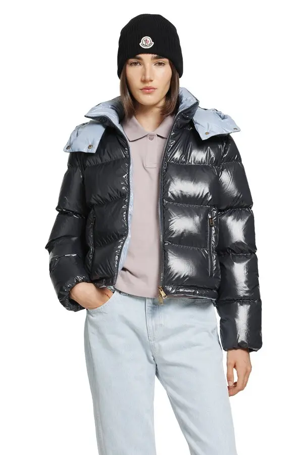Moncler Niveole Short Down Jacket