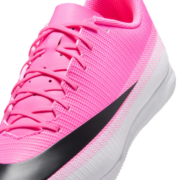 Nike Mercurial Vapor 17 Club Soccer Shoes - Multicolor