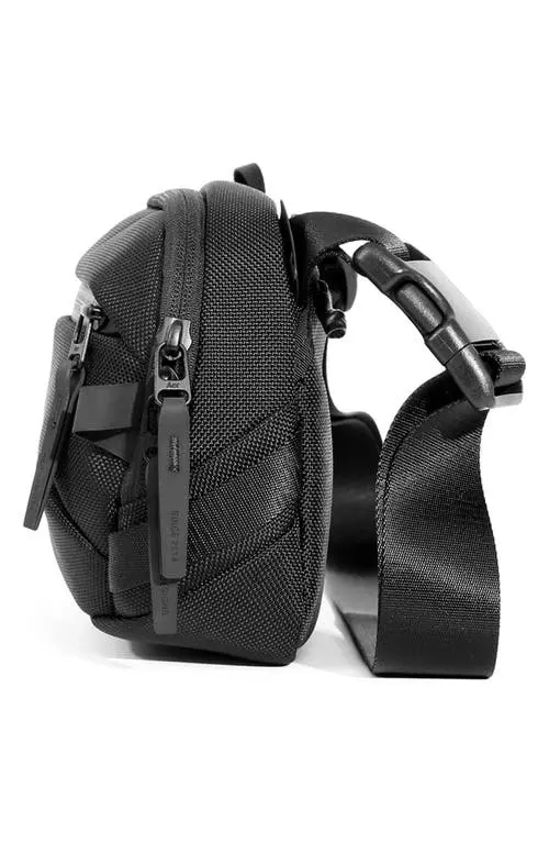 AER Day Sling 4
