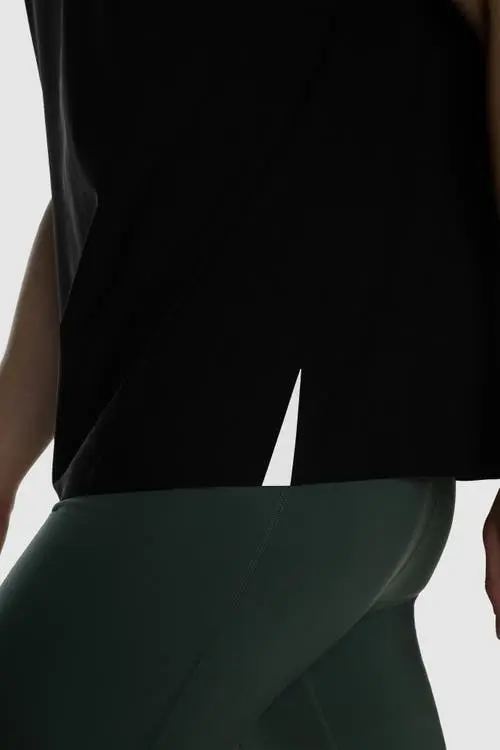 PELOTON Run Interlock Stride Short Sleeve T-shirt - Black