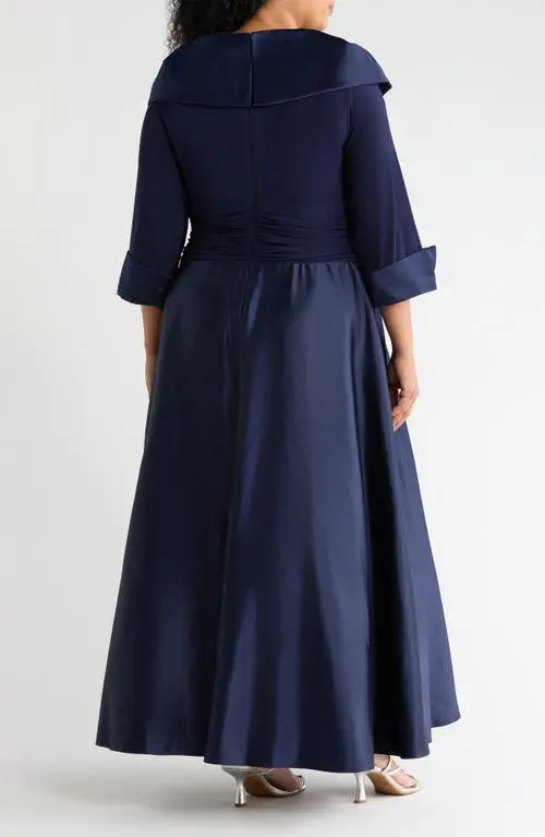 JESSICA HOWARD Rhinestone Button Mixed Media Gown - Navy