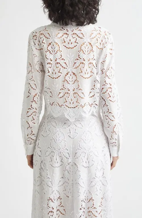 TOCCIN Jilly Floral Embroidery Crop Shirt