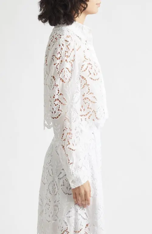 TOCCIN Jilly Floral Embroidery Crop Shirt