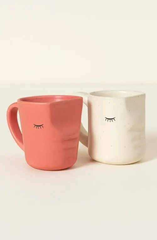 UNCOMMON GOODS The Kissing Mugs - Red