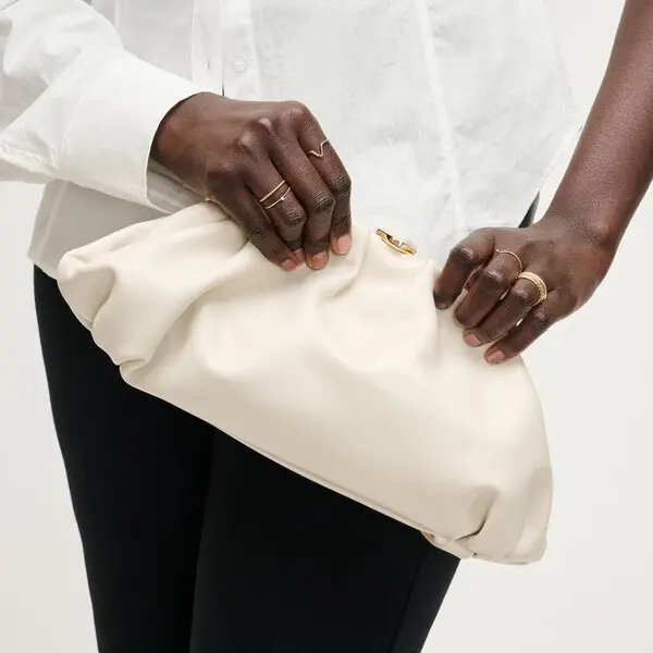 URBAN EXPRESSIONS Jennifer Clutch - Ivory
