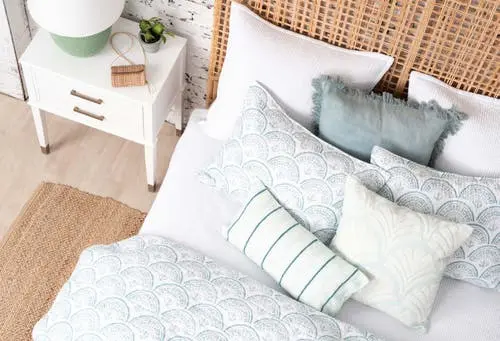 Carol & Frank Halsey Scallop /queen 3-piece Quilt Bedding Set