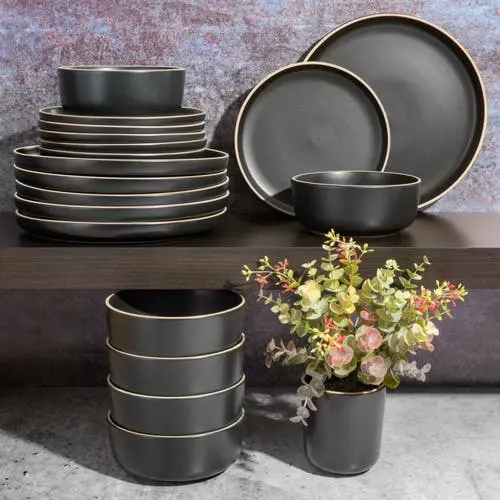 GIBSON HOME Zuma 18 Piece Dinnerware Set - Black