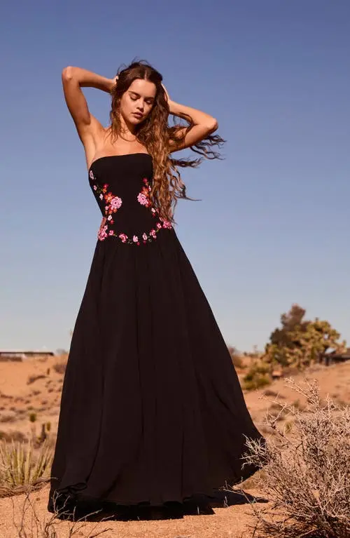 HELSI Caroline Floral Appliqué Strapless Maxi Dress