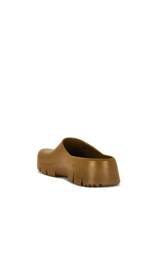 BIRKENSTOCK X Song For The Mute Super Birki 2.0 Gardener Clog - Brown