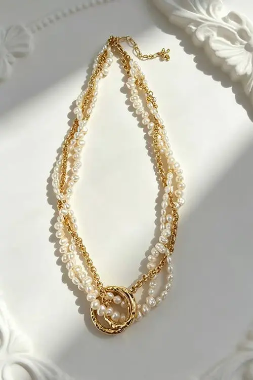 CLASSICHARMS Nina Multi-strand Pearl And Necklace