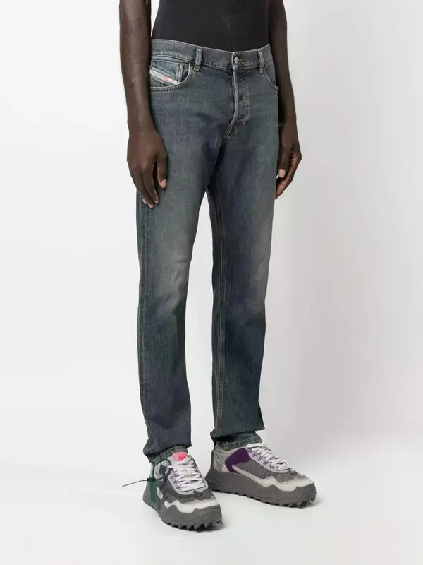 DIESEL® 1995 D-sark 09f74 Straight-leg Jeans - Blue