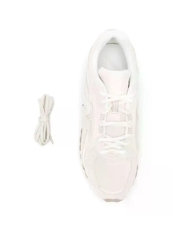 NEW BALANCE 204l Sneakers - Neutrals