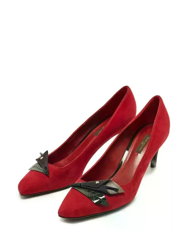 LOUIS VUITTON Suede Pointed-toe Pumps