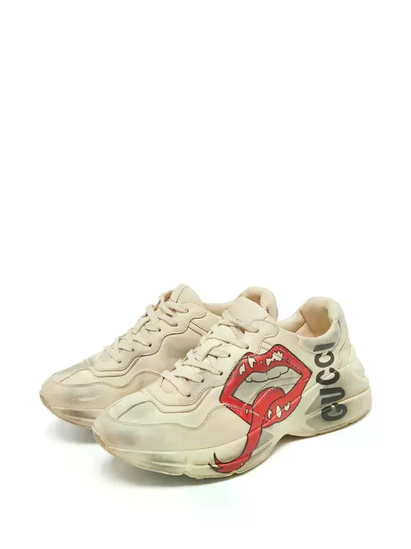 Gucci Rhyton Logo Print Sneakers - Neutrals