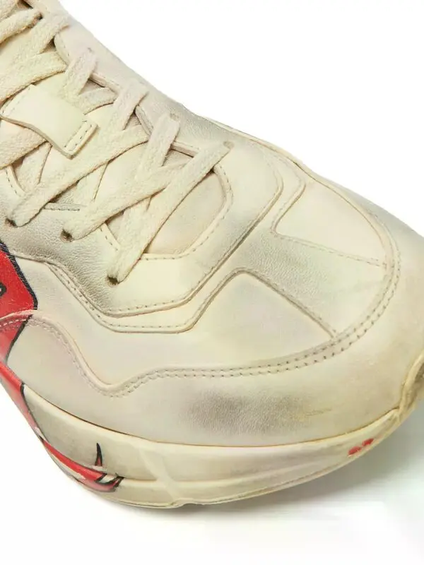Gucci Rhyton Logo Print Sneakers - Neutrals