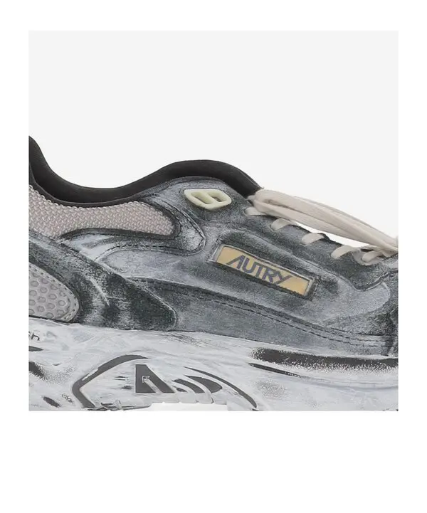 AUTRY Round-toe Sneakers