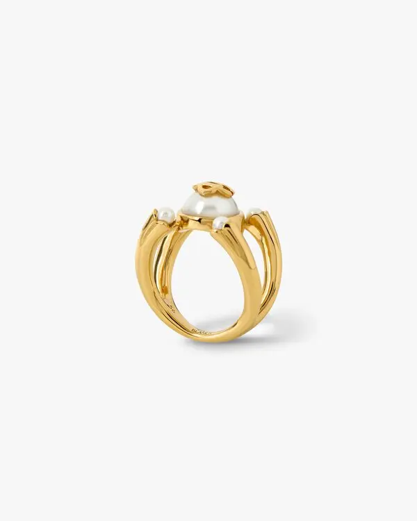 Casablanca Gold & White Lotus Pearl Ring