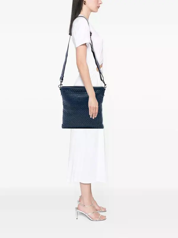 Bottega Veneta Nappa Intrecciato Vn Crossbody Bag - Blue