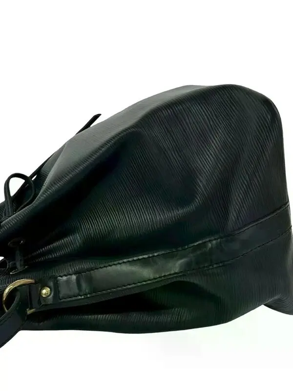 LOUIS VUITTON 1992 Epi Petit Noe Bucket Bag - Black
