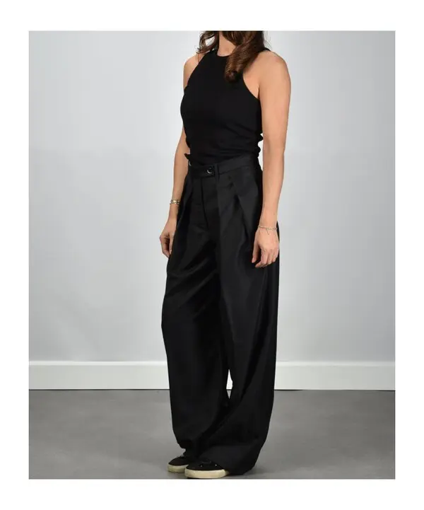 RÓHE Sleeveless Vest